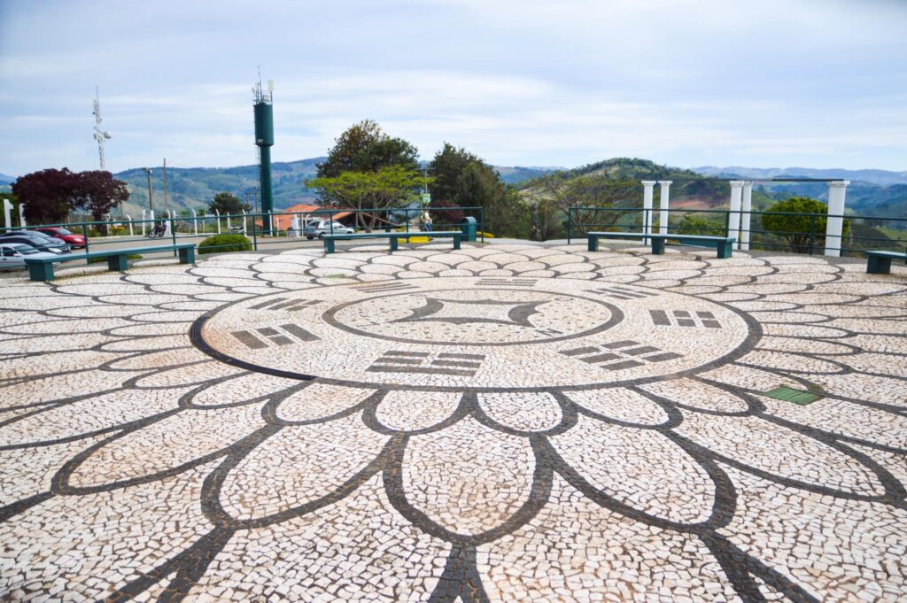 Mirante de Caconde e a linda vista da Represa da Graminha - Viajante ...