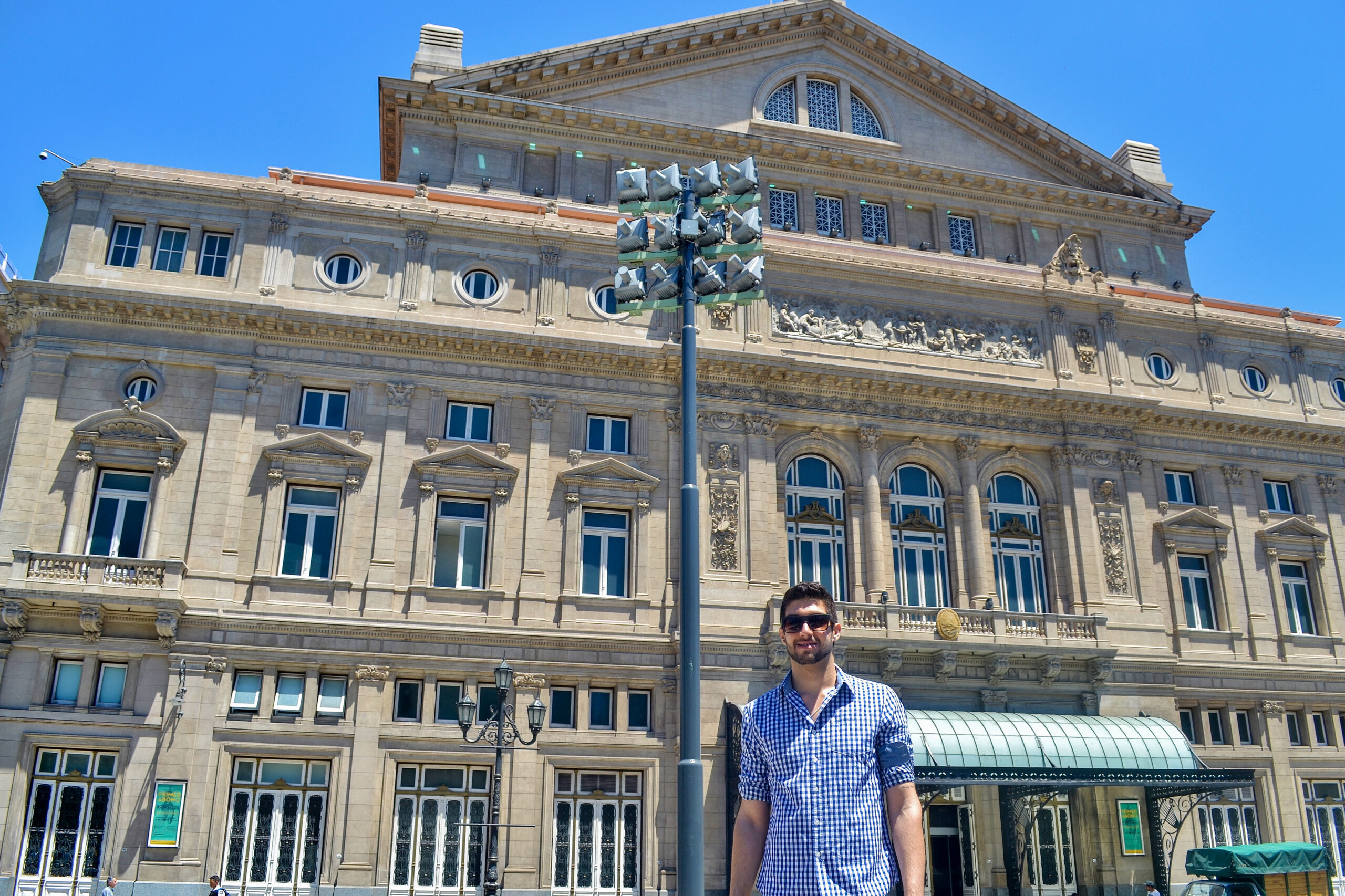Visita guiada pelo Teatro Colón de Buenos Aires - Viajante Sem Fim