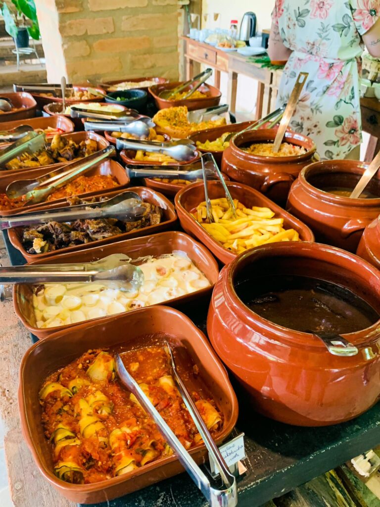 Arvoredo Restaurante, deliciosa comida caipira em Tuiuti - Viajante Sem Fim