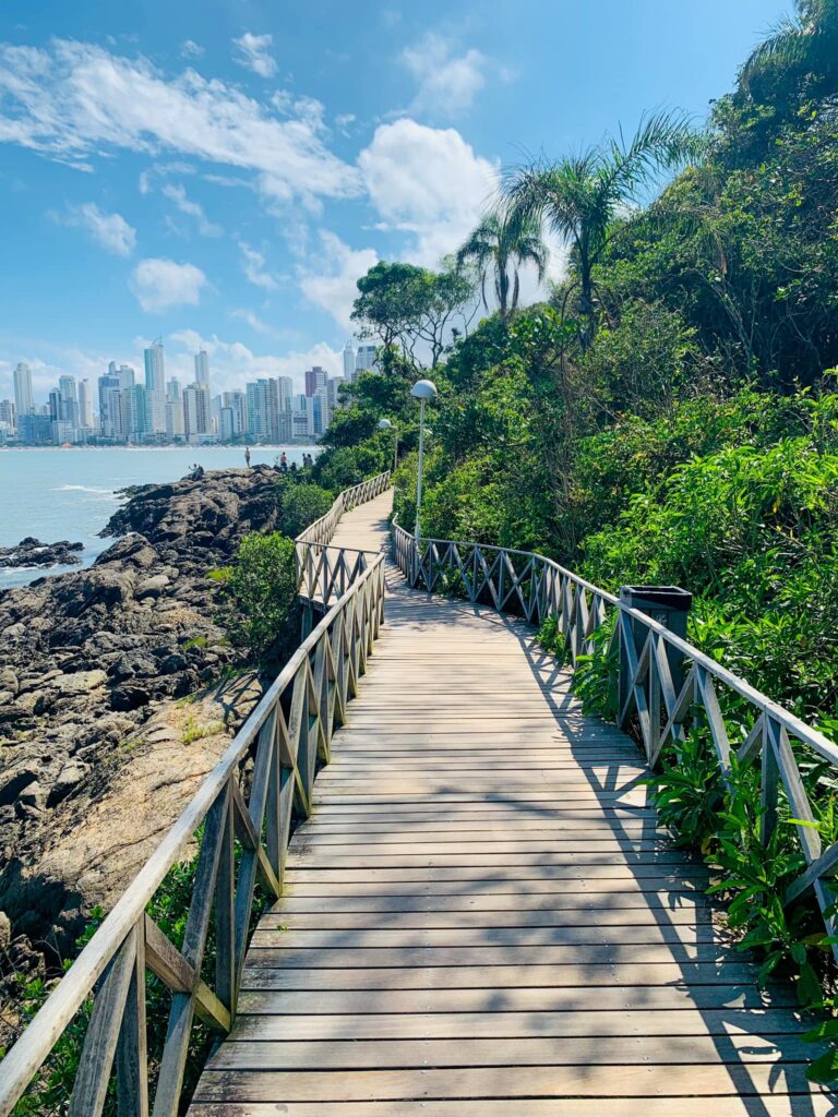 Viagem por Balneário Camboriú: Deck do Pontal Norte - Viajante Sem Fim