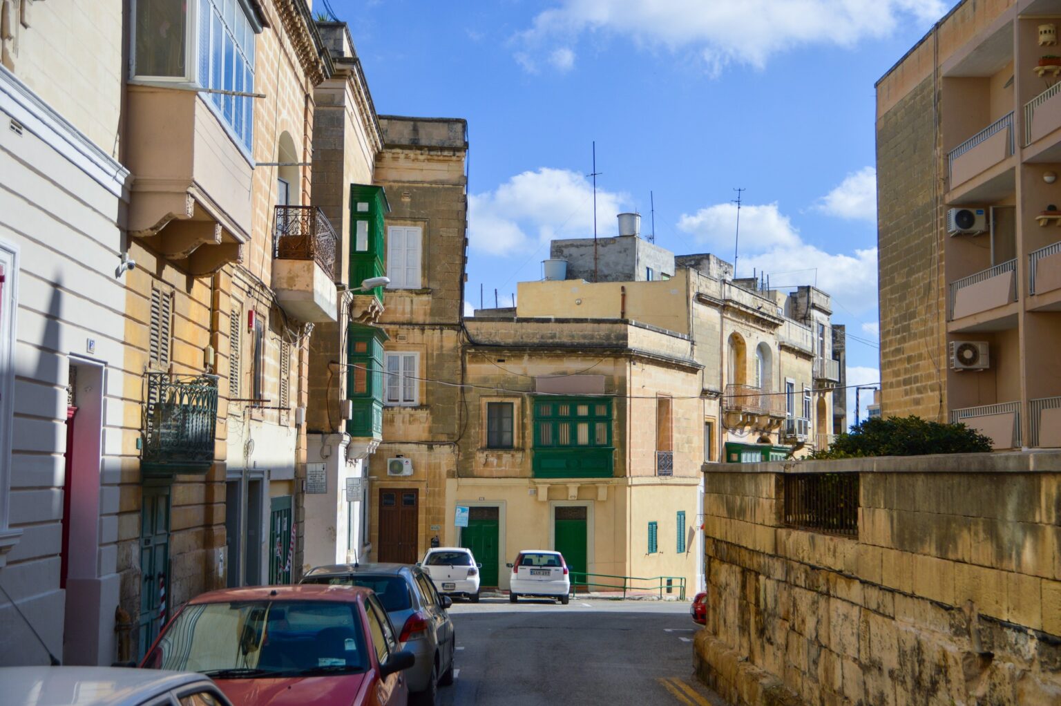 Viagem por Malta: o que fazer na cidade fortificada de Floriana ...